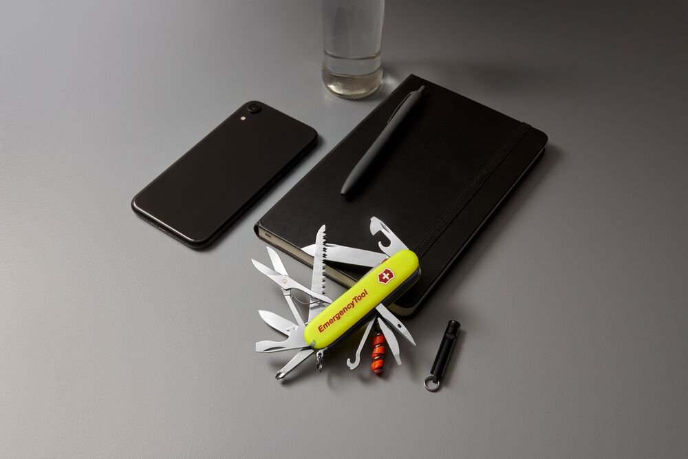 Victorinox Emergency Tool Huntsman Lite – Notfall-Multi-Tool mit LED ...